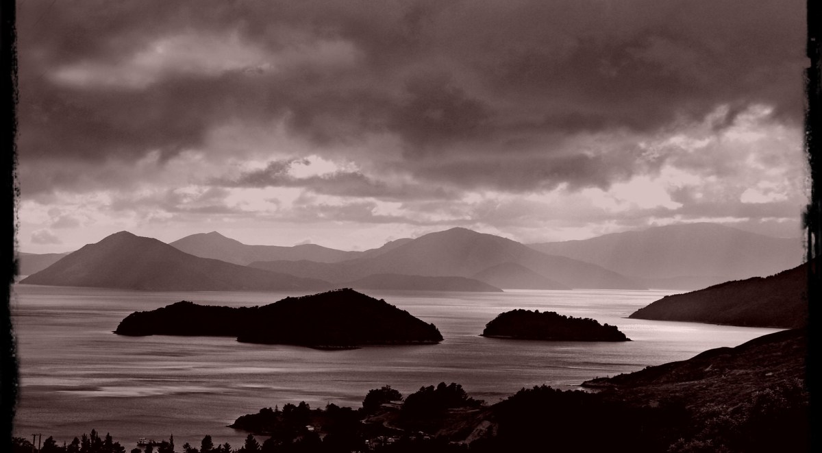 What Are Sound Waves ? – Notes & Silence